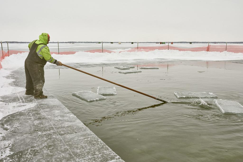 A slice of the action Green Lake, Spicer, Minnesota, USA - OutThere ...