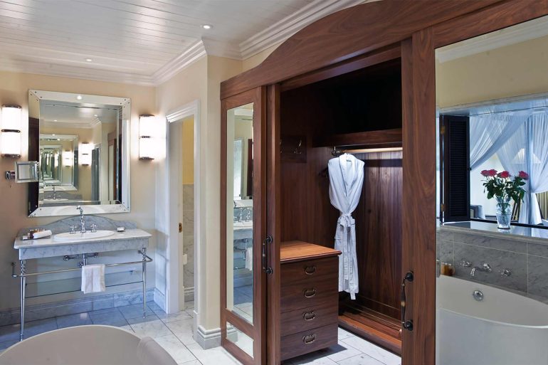 Hemingways Nairobi, Kenya - Hotel review by OutThere magazine