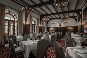 Deer Path Inn, Lake Forest, Illinois, USA | Hotel review by OutThere ...