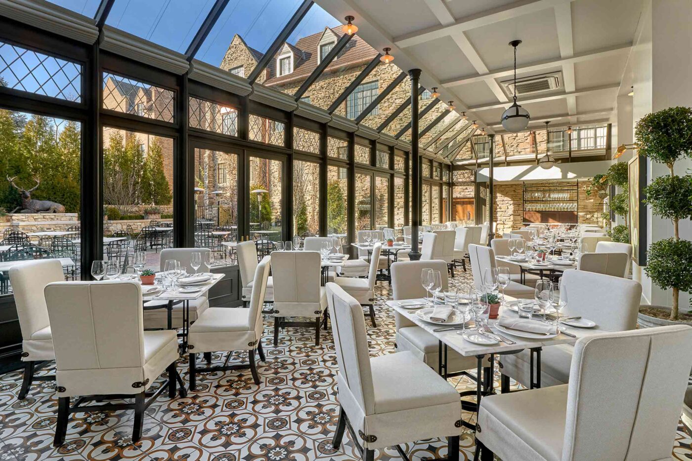 Deer Path Inn, Lake Forest, Illinois, USA | Hotel review by OutThere ...